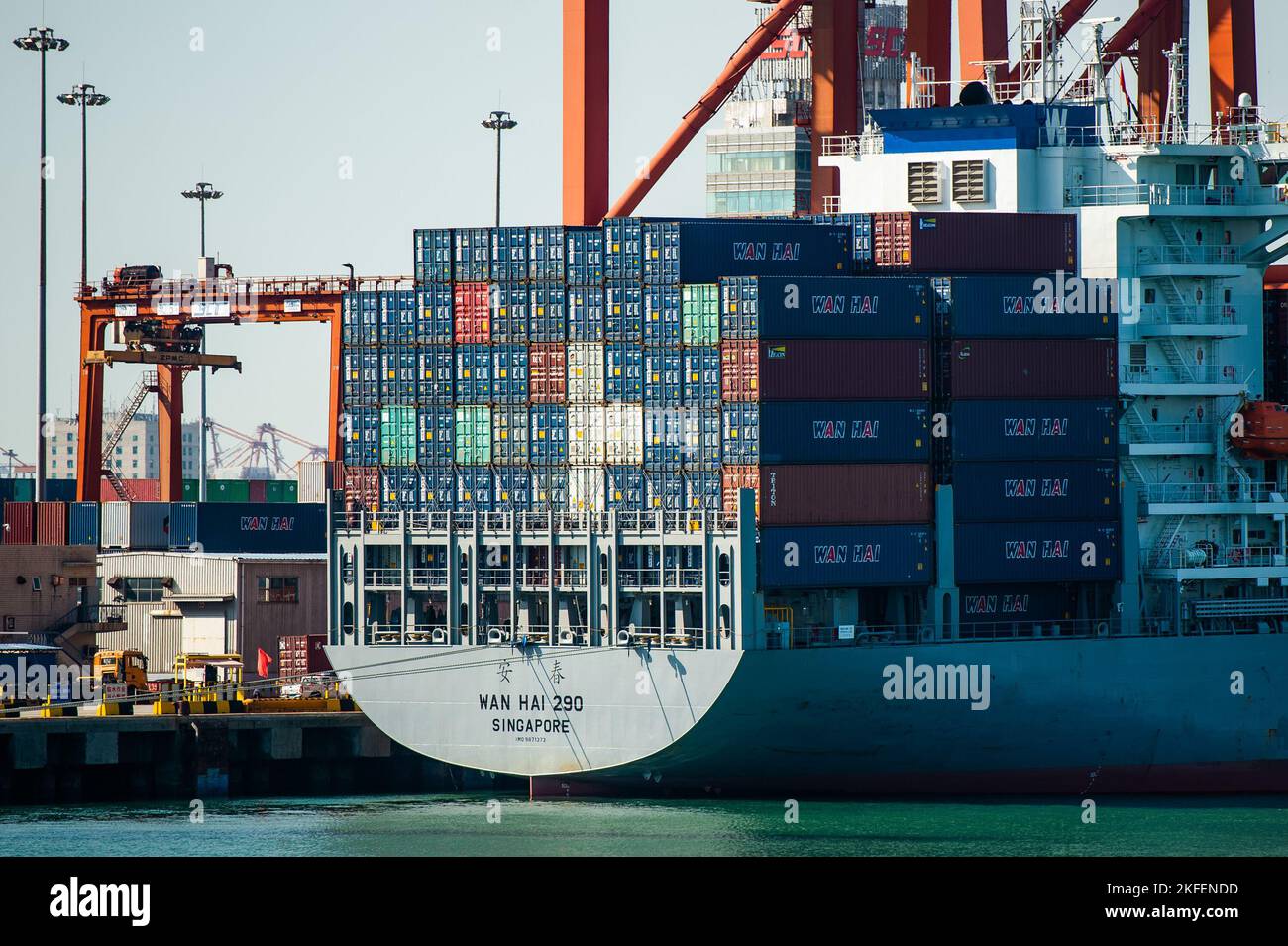 Container ships shuttle over the sea at the Guangdong-Hong Kong-Macao ...