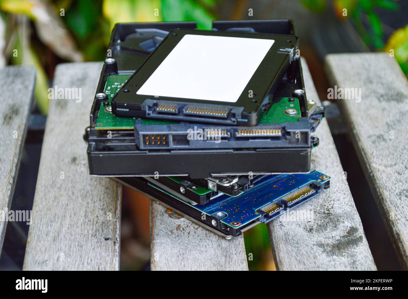 Ssd text hi-res stock photography and images - Alamy