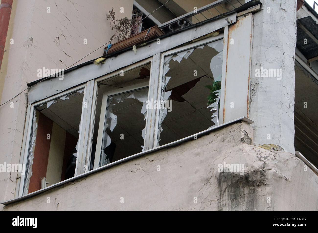 Windows blown out hi-res stock photography and images - Alamy