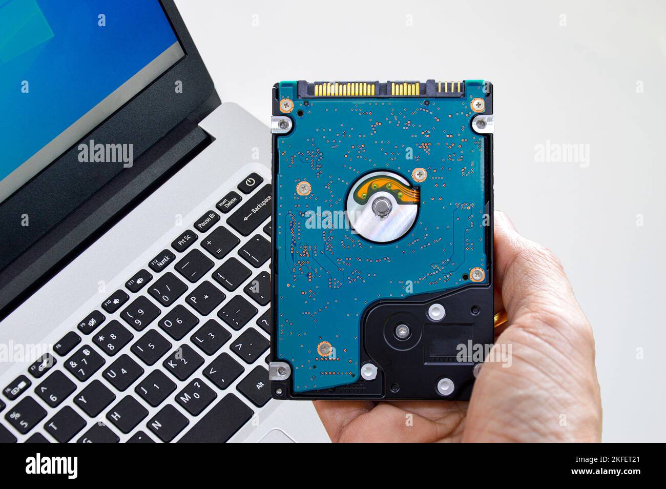 3d paper phone hand hi-res stock photography and images - Alamy