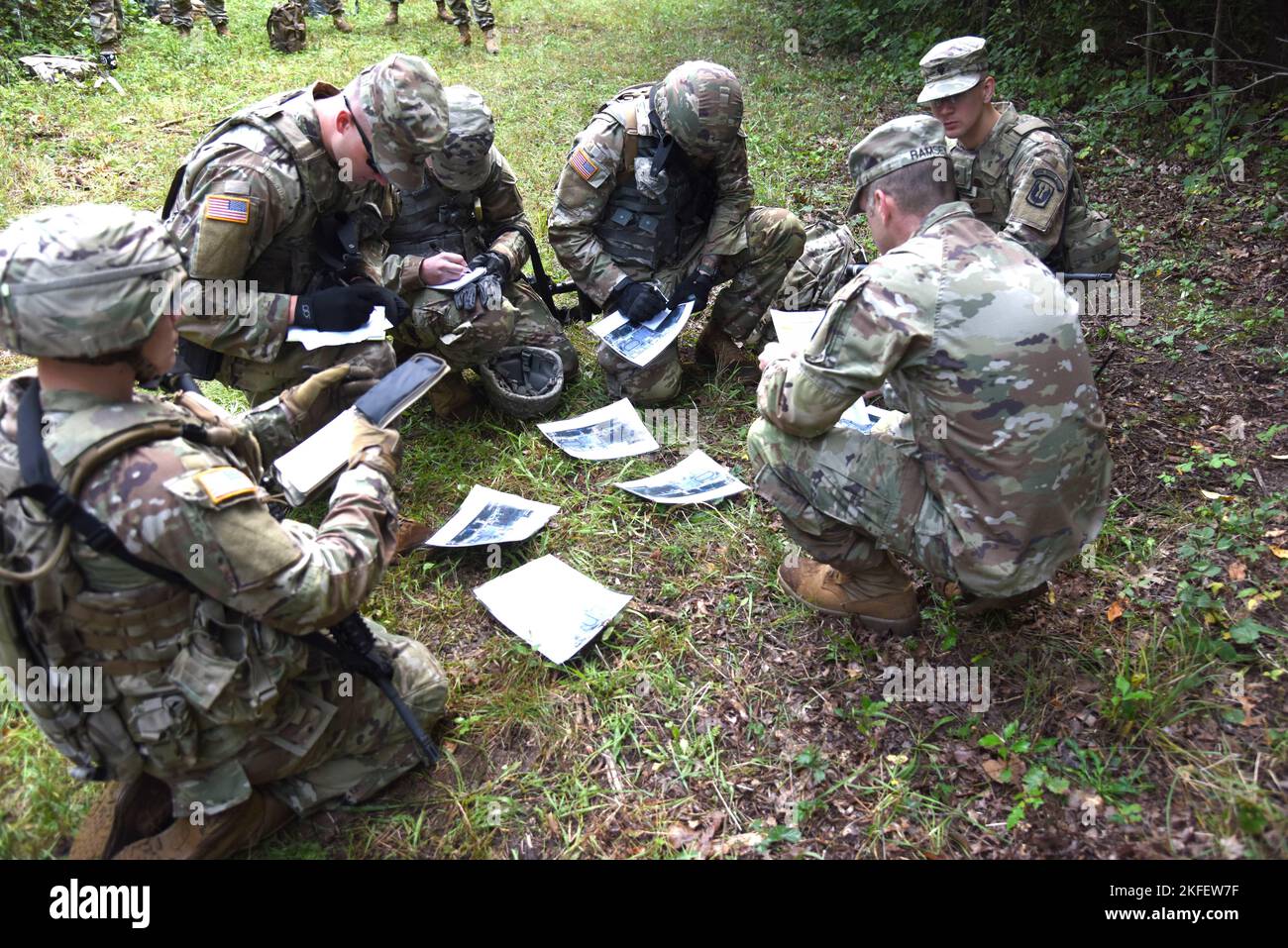 U.S. Army Soldiers with the Michigan Army National Guard competing in ...