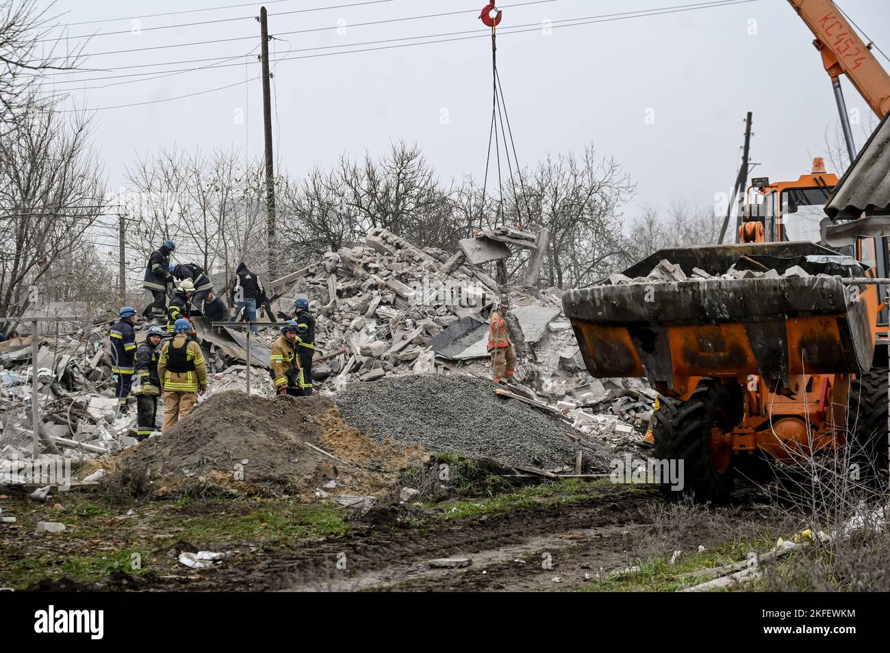 ZAPORIZHZHIA REGION, UKRAINE - NOVEMBER 17, 2022 - Search and rescue ...