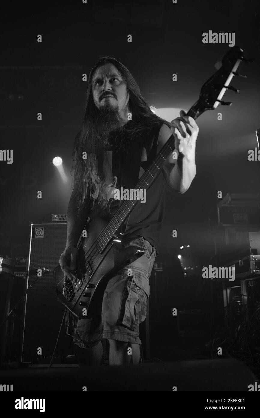 Crowbar live 2022 hi-res stock photography and images - Alamy
