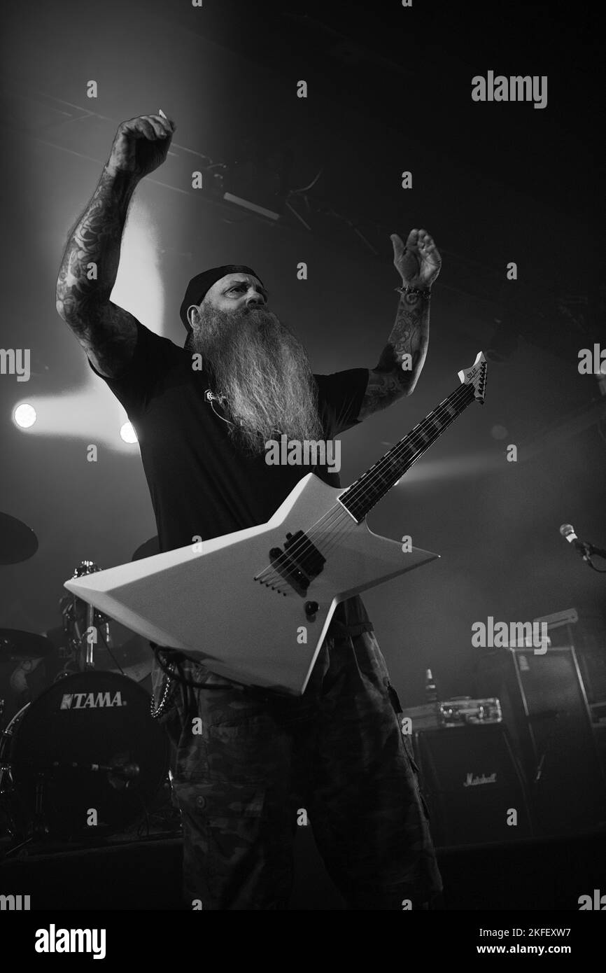 Crowbar zero and below hi-res stock photography and images - Alamy