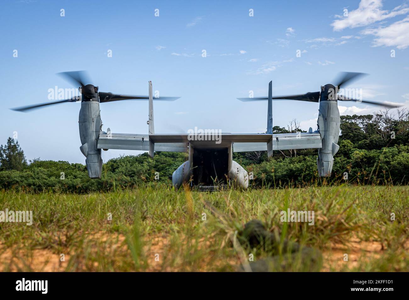 A U.S. Marine Corps MV-22B Osprey assigned to Marine Medium Tiltrotor ...