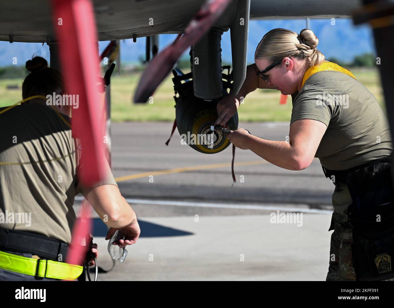 357th fighter generation squadron hi-res stock photography and images ...