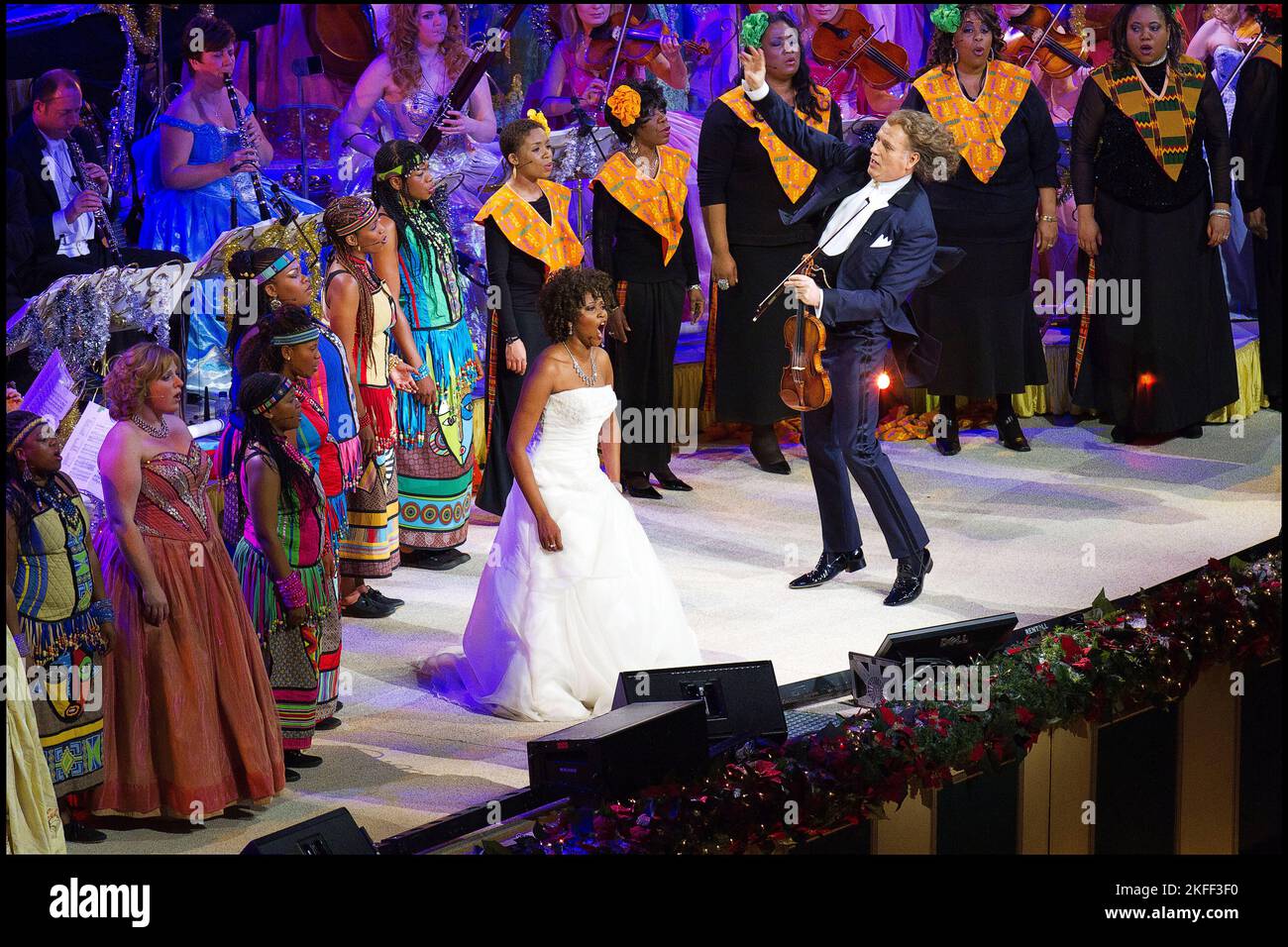 Andre Rieu in concert in Het Gelredome with the Johann Strauss ...