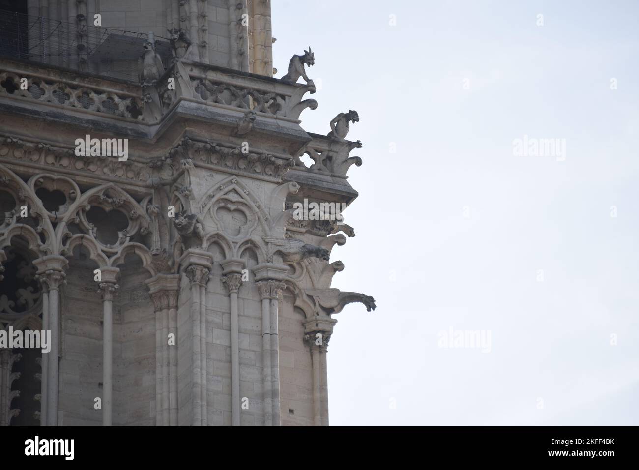 The side view of Cathedrale Notre-Dame de Laon in France Stock Photo ...