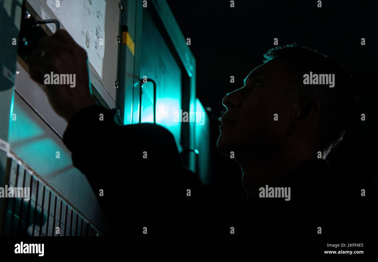 KAENA POINT SPACE FORCE STATION, HI. – Ronald Samson, Space Delta 6 ...