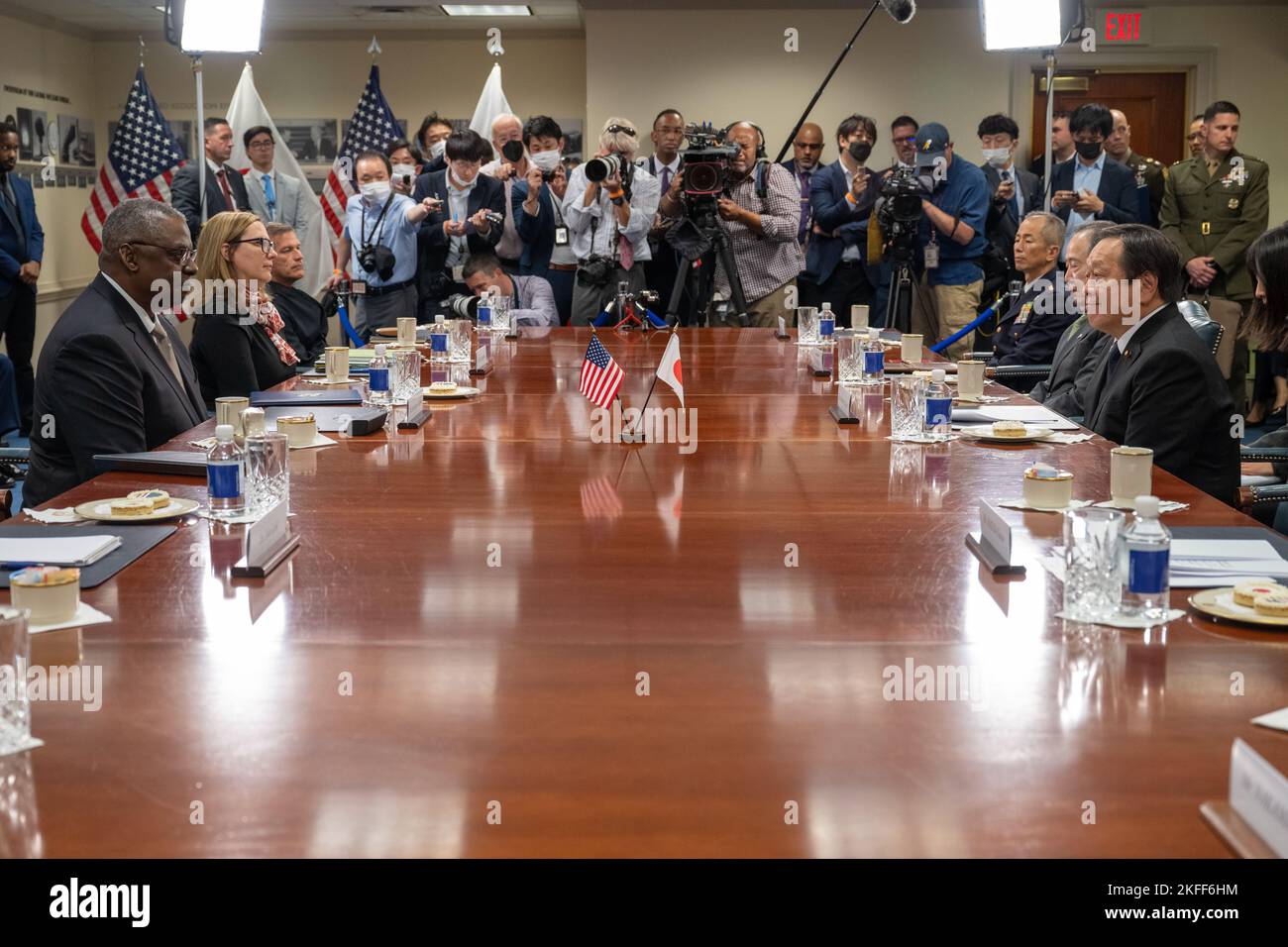 Secretary of Defense Lloyd J. Austin III hosts Japan's Minister of ...