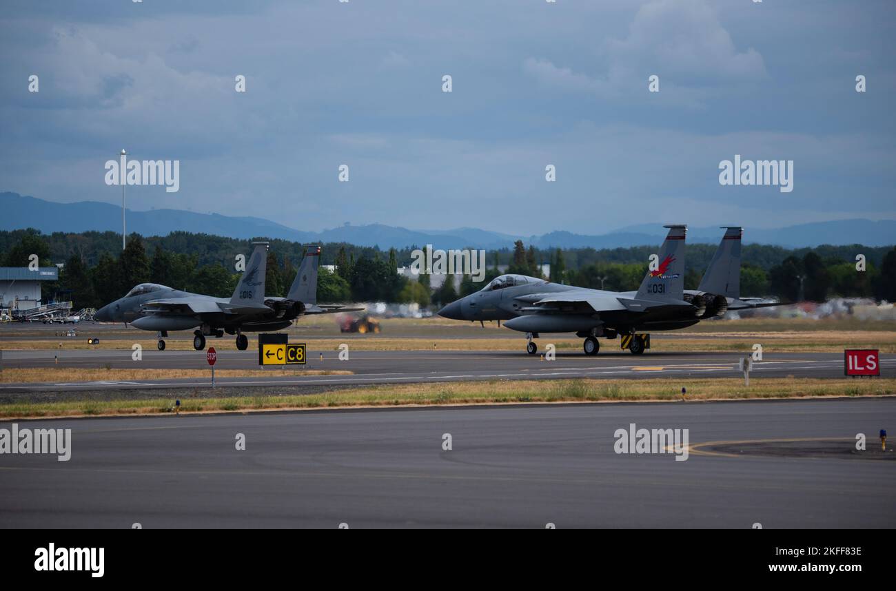 Two U.S. Air Force F-15s from the Oregon Air National Guard's 142nd ...
