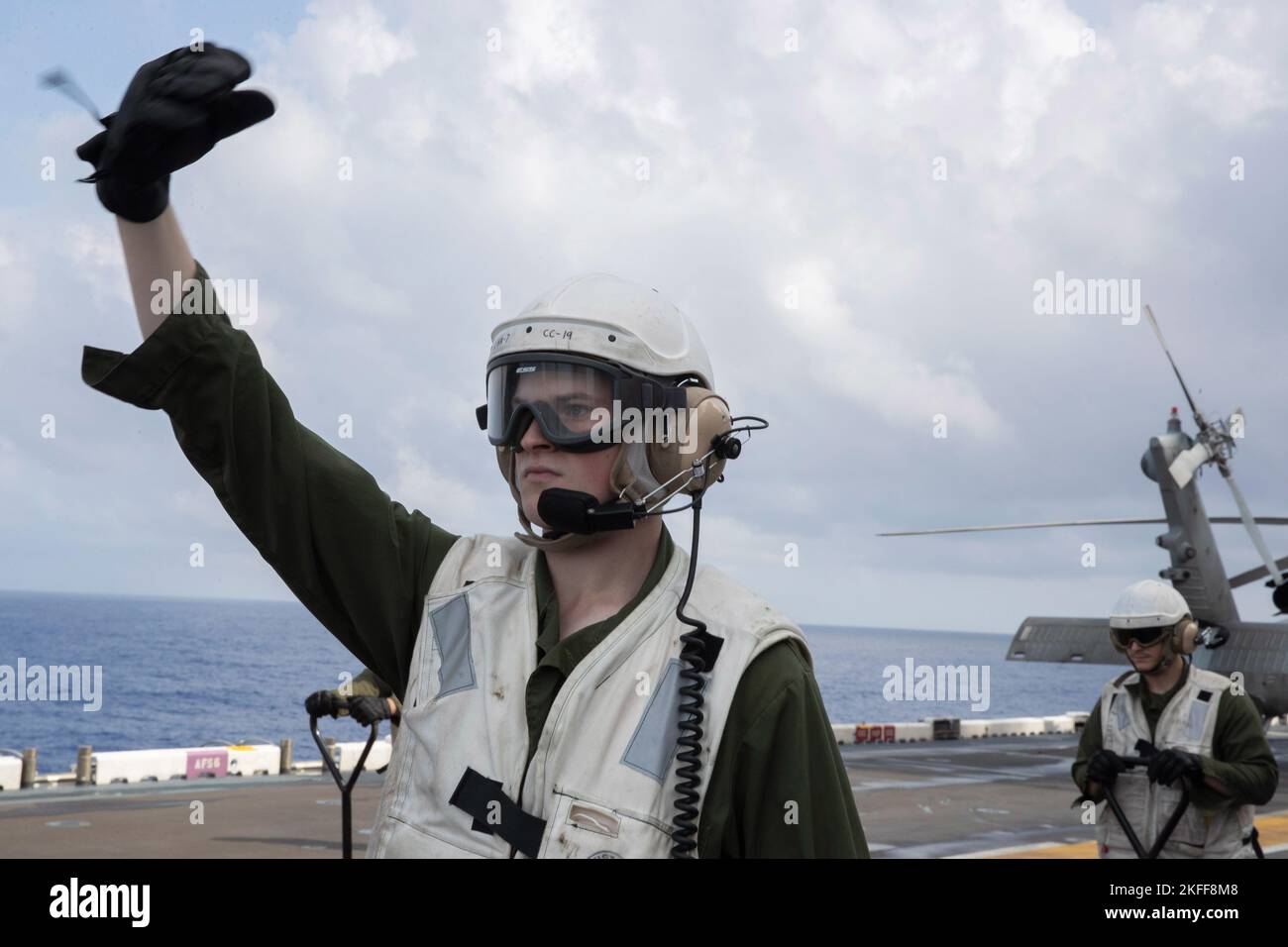 220915-N-XN177-2047 PHILIPPINE SEA (Sept. 15, 2022) – U.S. Marine Corps ...