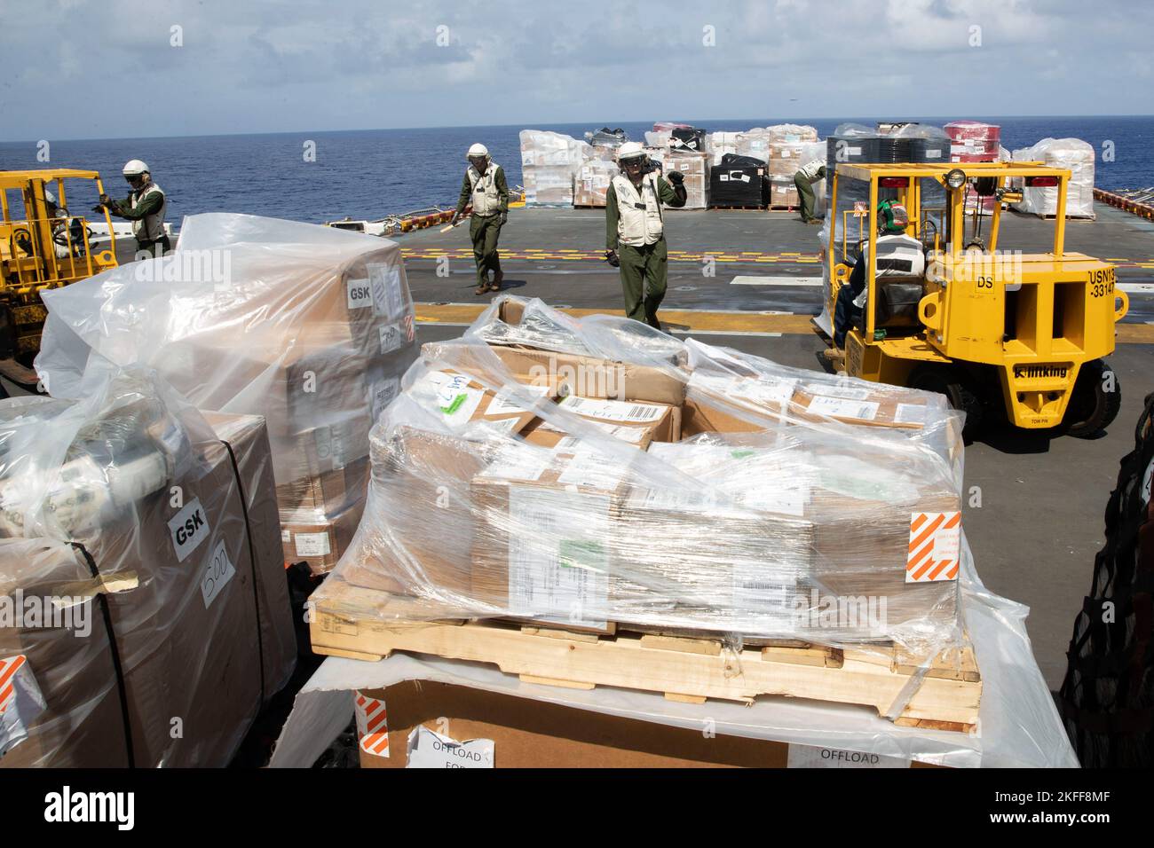 Amphibious cargo carrier hi-res stock photography and images - Alamy