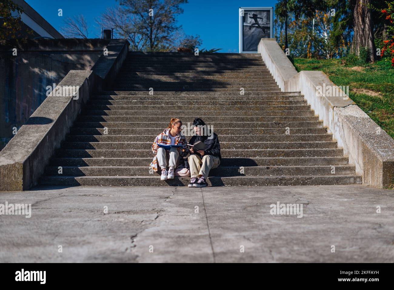 Tutoring learners hi-res stock photography and images - Alamy
