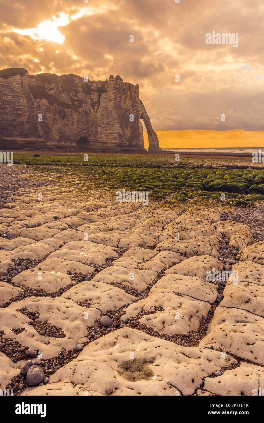 France normandy landscape limestone hi-res stock photography and images ...