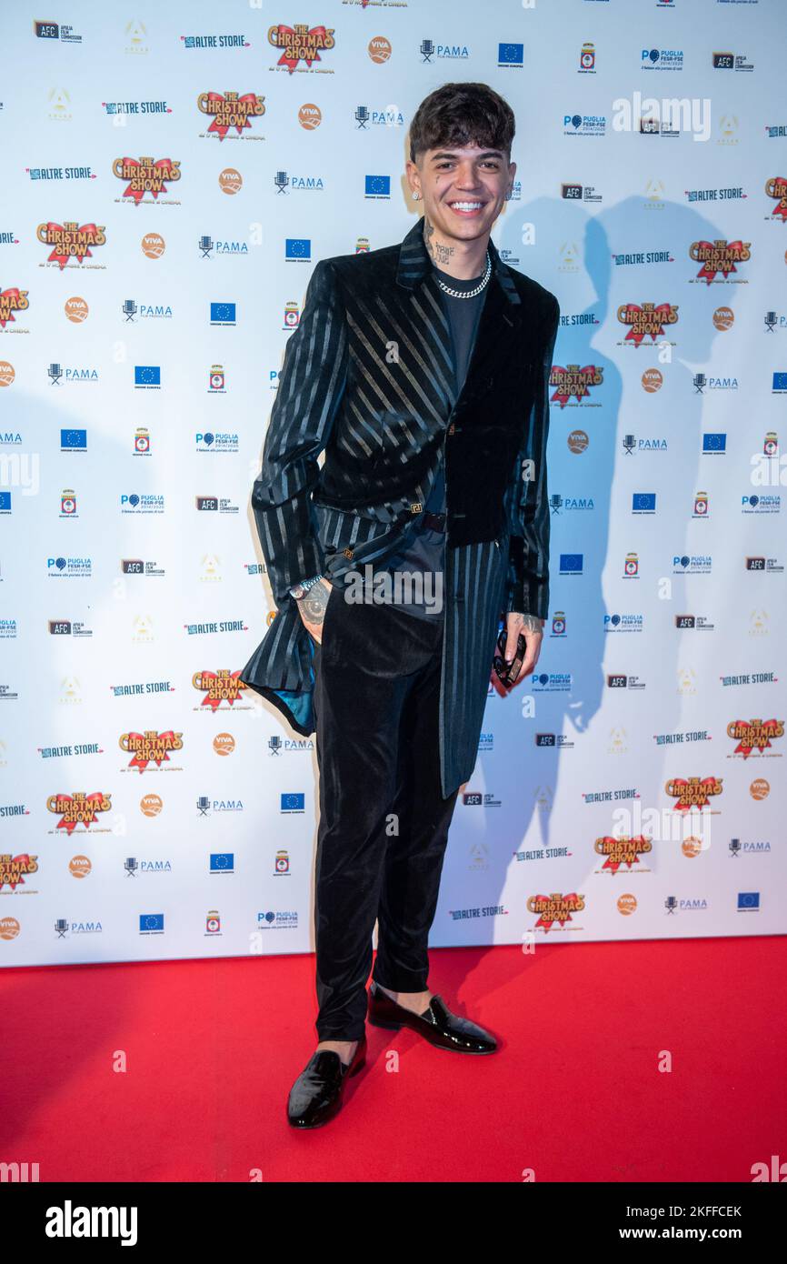 Young italian rapper hi-res stock photography and images - Alamy