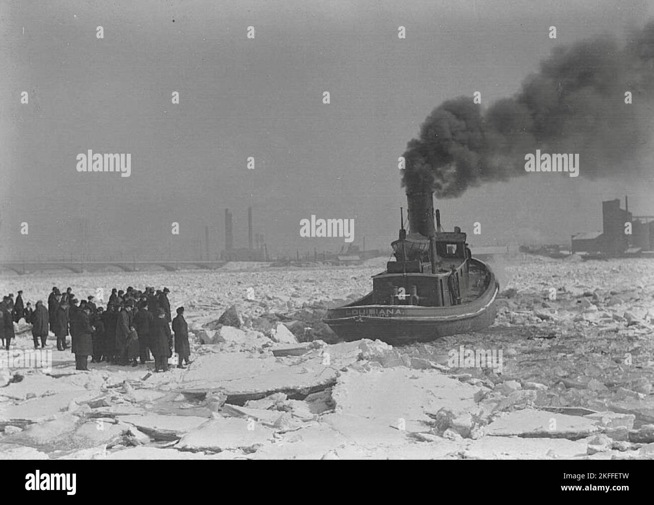 Tugboat Louisiana - The icebreaker/tugboat Louisiana as it plows ...