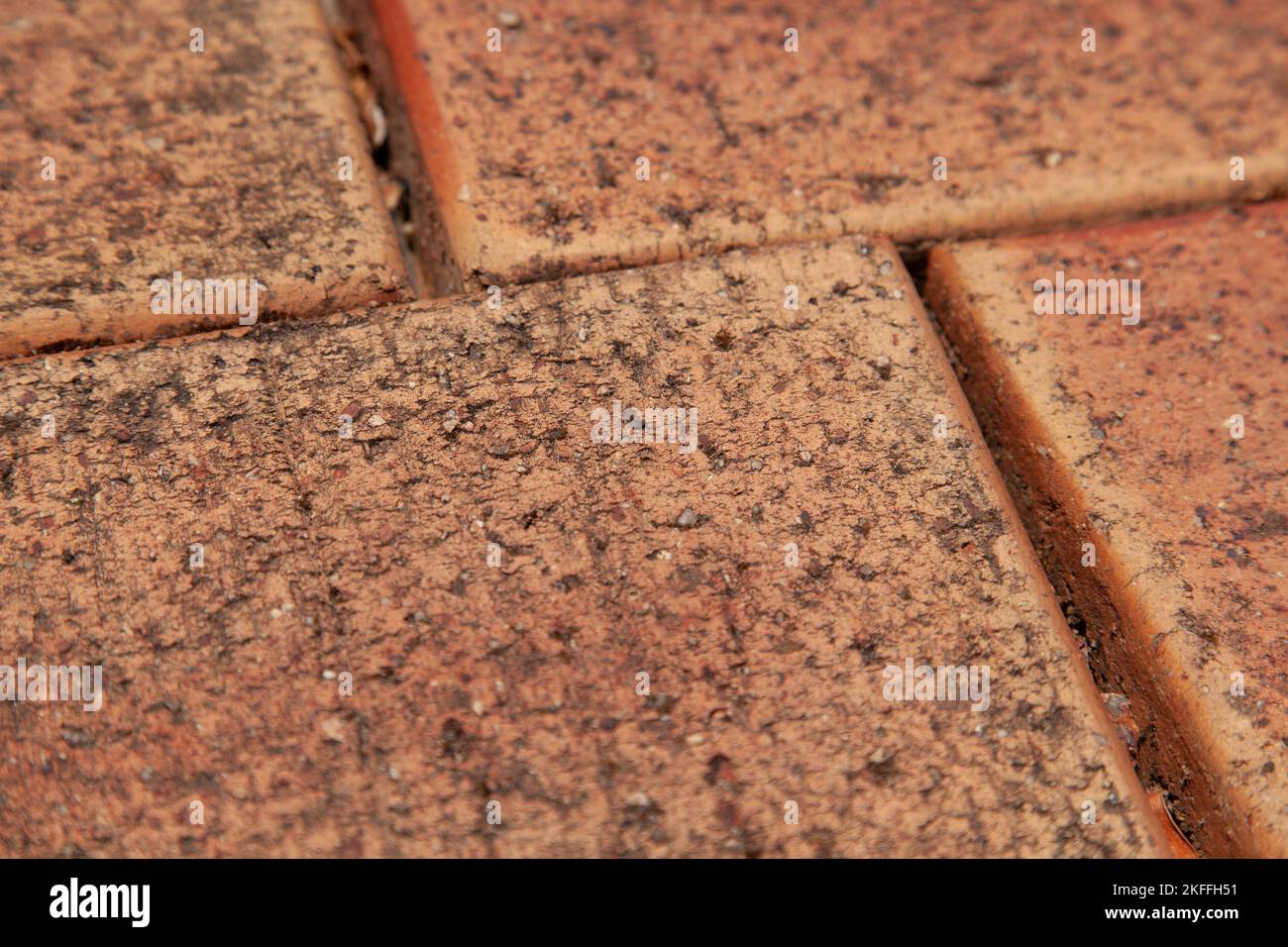 Brick bond hi-res stock photography and images - Alamy