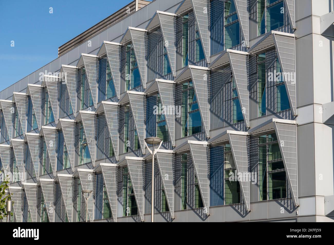 The quadrant building milton keynes hi-res stock photography and images ...