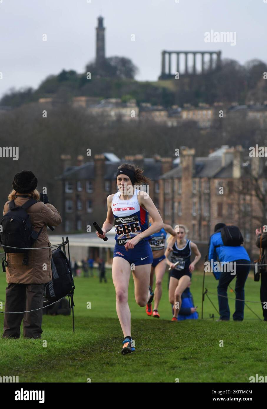 Laura Muir leads home the Relay team for Great Britain at The Great ...