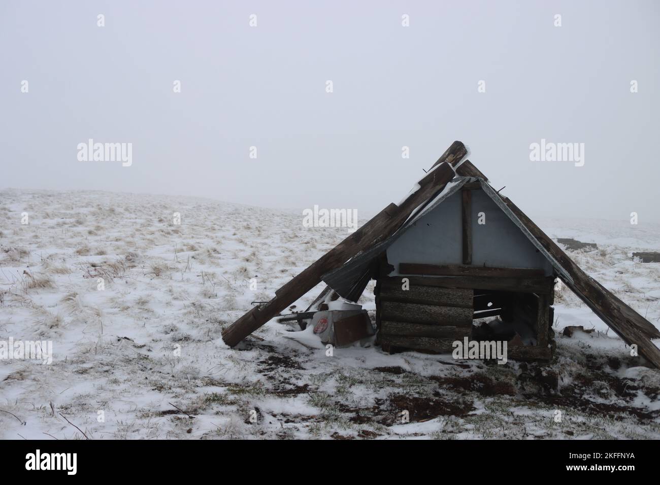 Small hovel hi-res stock photography and images - Alamy
