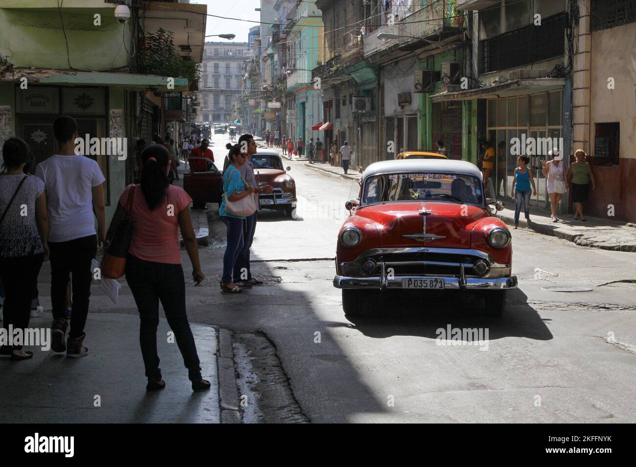 Old cuban ford car hi-res stock photography and images - Alamy