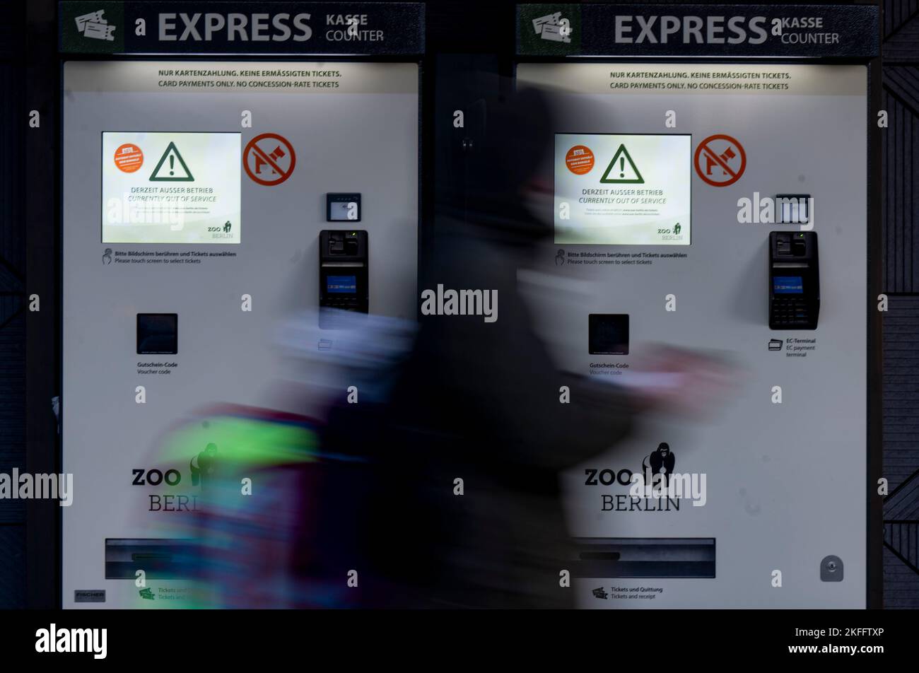 Berlin, Germany. 18th Nov, 2022. The electronic displays of the express ...
