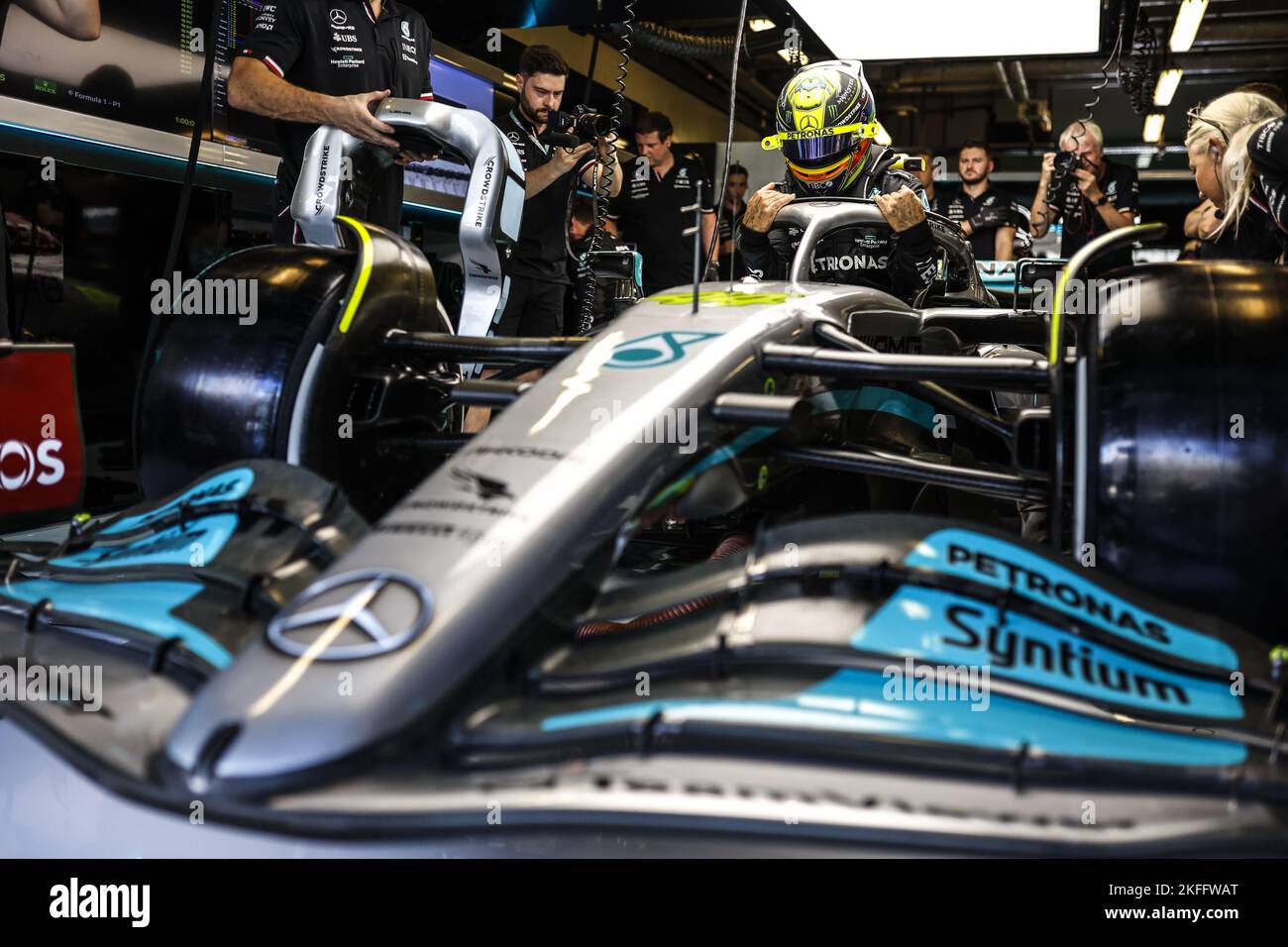 Formula 1 2022 abu dhabi lewis hamilton hi-res stock photography and ...