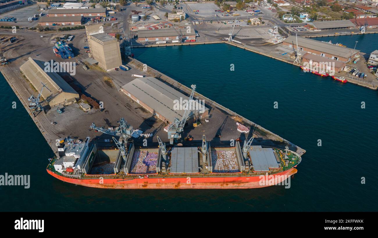 View of Thessaloniki's commercial harbour Stock Photo - Alamy