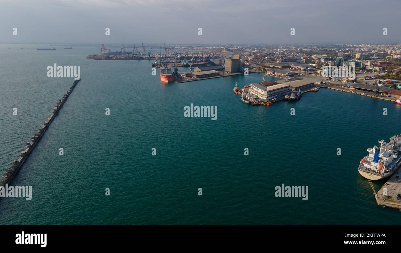 View of Thessaloniki's commercial harbour Stock Photo - Alamy