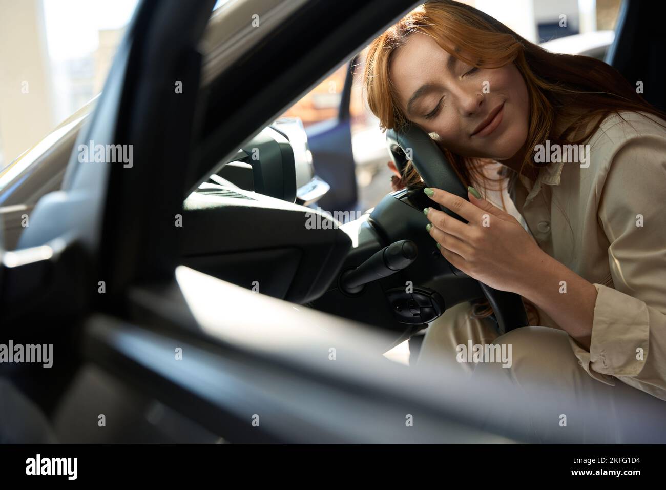Doze dozing off hi-res stock photography and images - Alamy