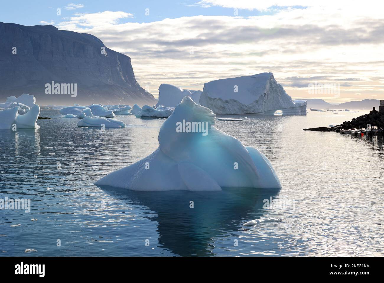 Greenland, icebergs in Uummannaq Fjord the large fjord system in the ...