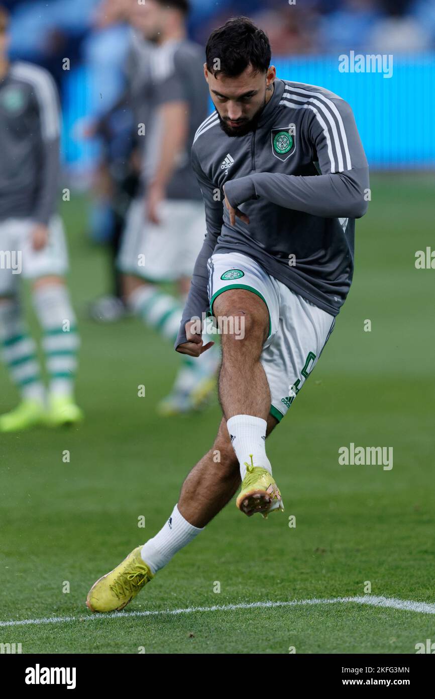 SYDNEY, AUSTRALIA - NOVEMBER 17: Sead Haksabanovic of Celtic FC warms ...