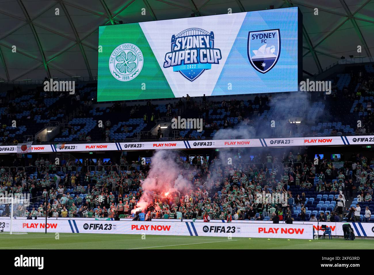 Celtic football club fans hi-res stock photography and images - Alamy