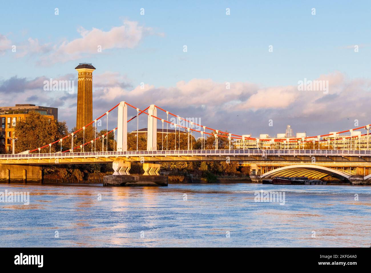 The Western Pumping Station and chimney adjacent to the Chelsea Bridge ...
