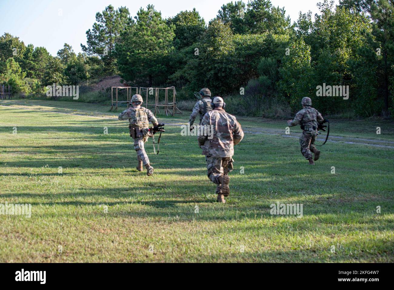 Soldiers from the 4th Sustainment Command (Expeditionary) are competing ...