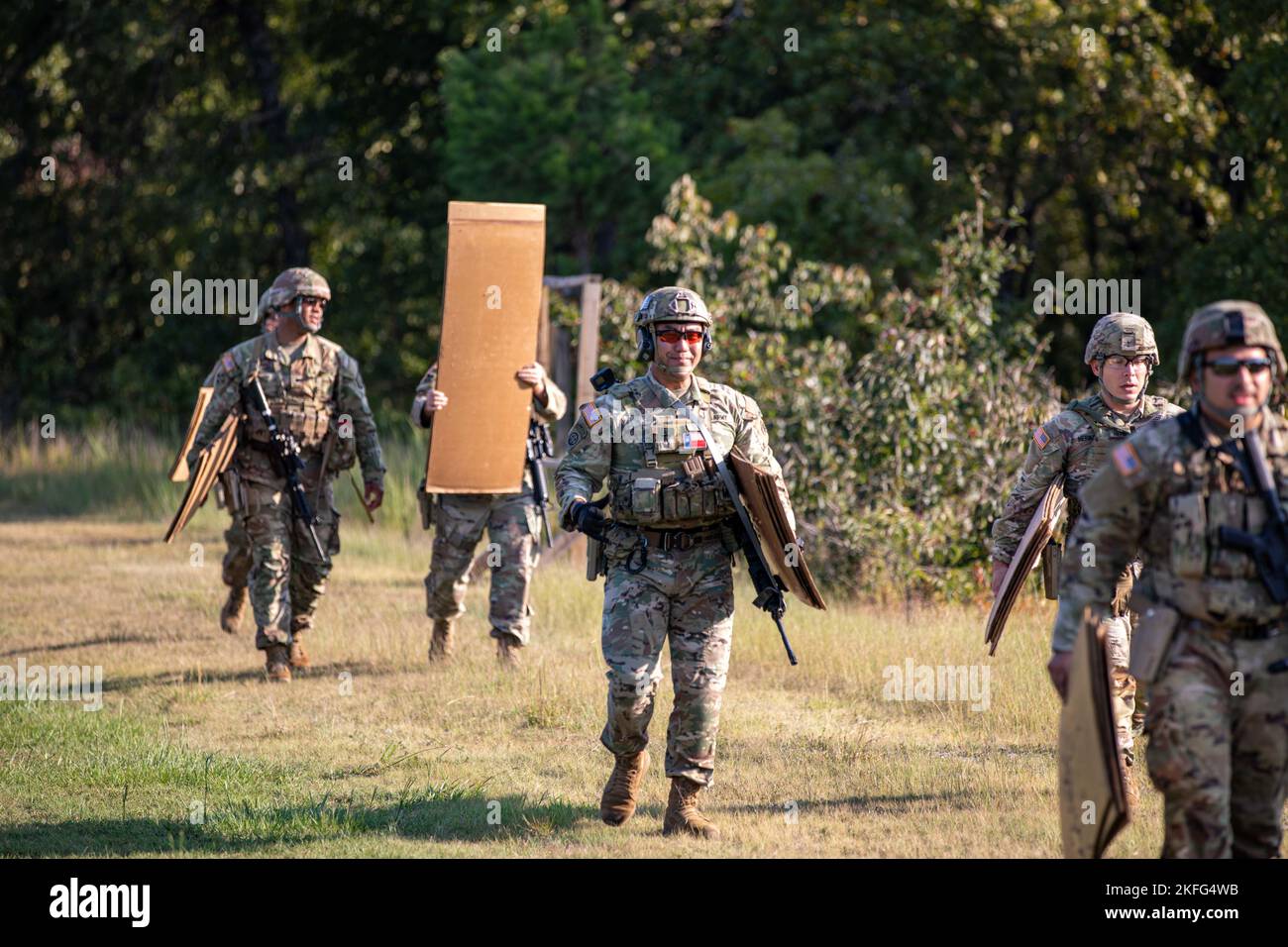 Soldiers from the 4th Sustainment Command (Expeditionary) are competing ...