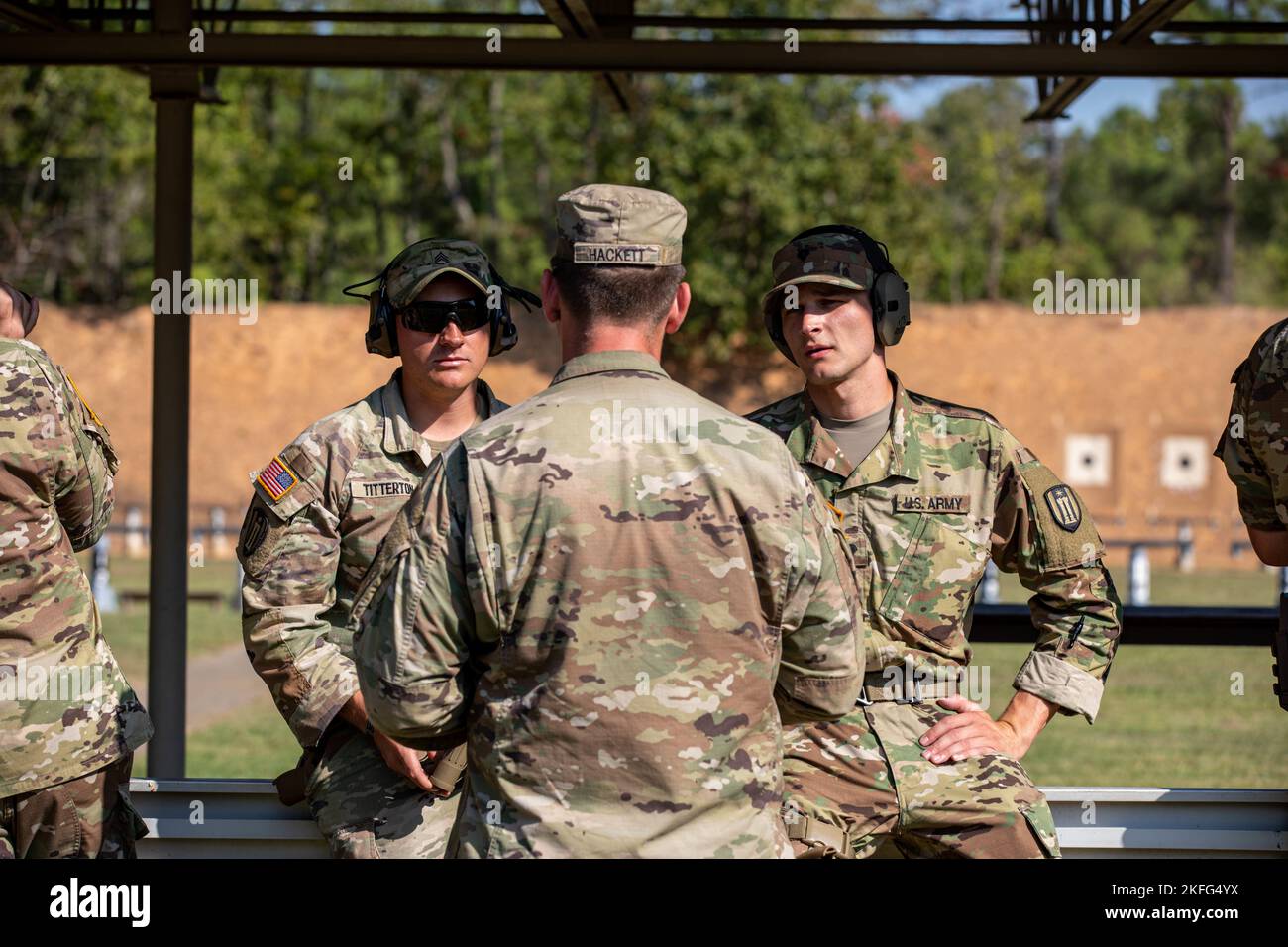Soldiers from the 4th Sustainment Command (Expeditionary) are competing ...