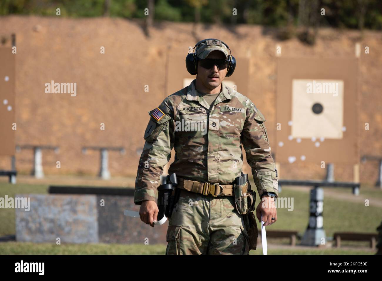 Soldiers from the 4th Sustainment Command (Expeditionary) are competing ...
