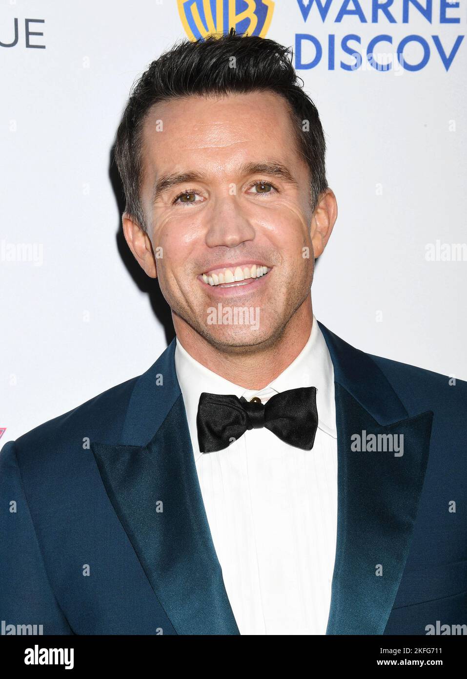 BEVERLY HILLS, CALIFORNIA - NOVEMBER 17: Rob McElhenney attends the 36th Annual American ...