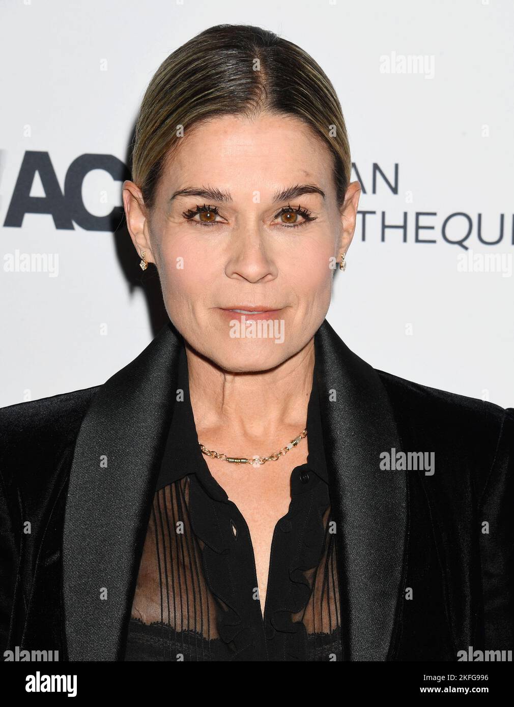 Beverly Hills, California, USA. 17th Nov, 2022. Cat Cora attends the ...