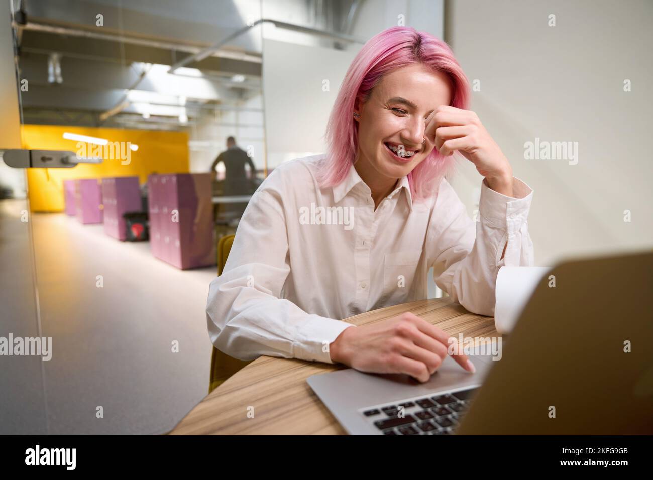 Happy lady working in the office online Stock Photo - Alamy