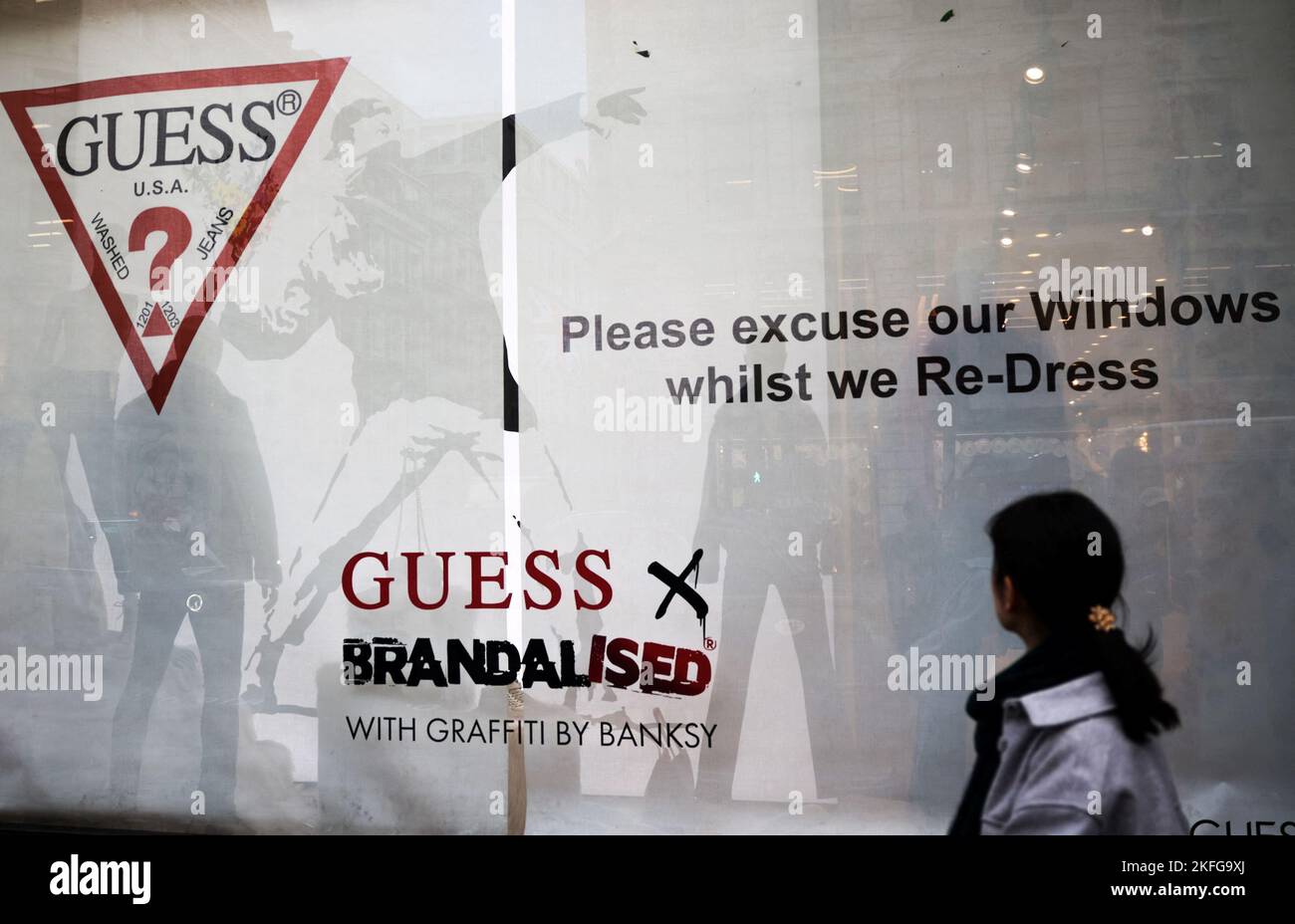 Guess banksy hi-res stock photography and images - Alamy
