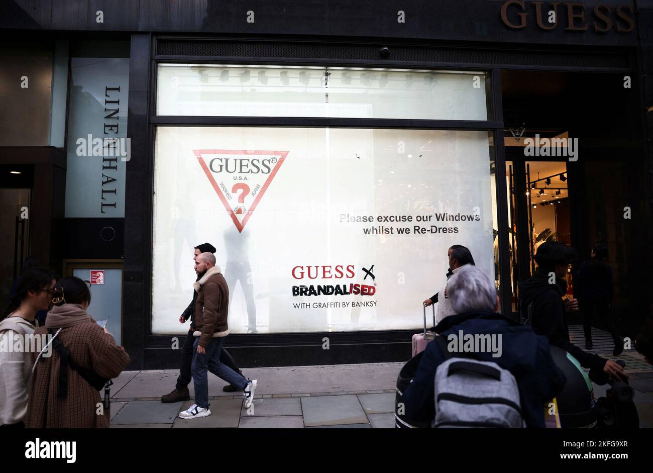 Guess regent street hi-res stock photography and images - Alamy