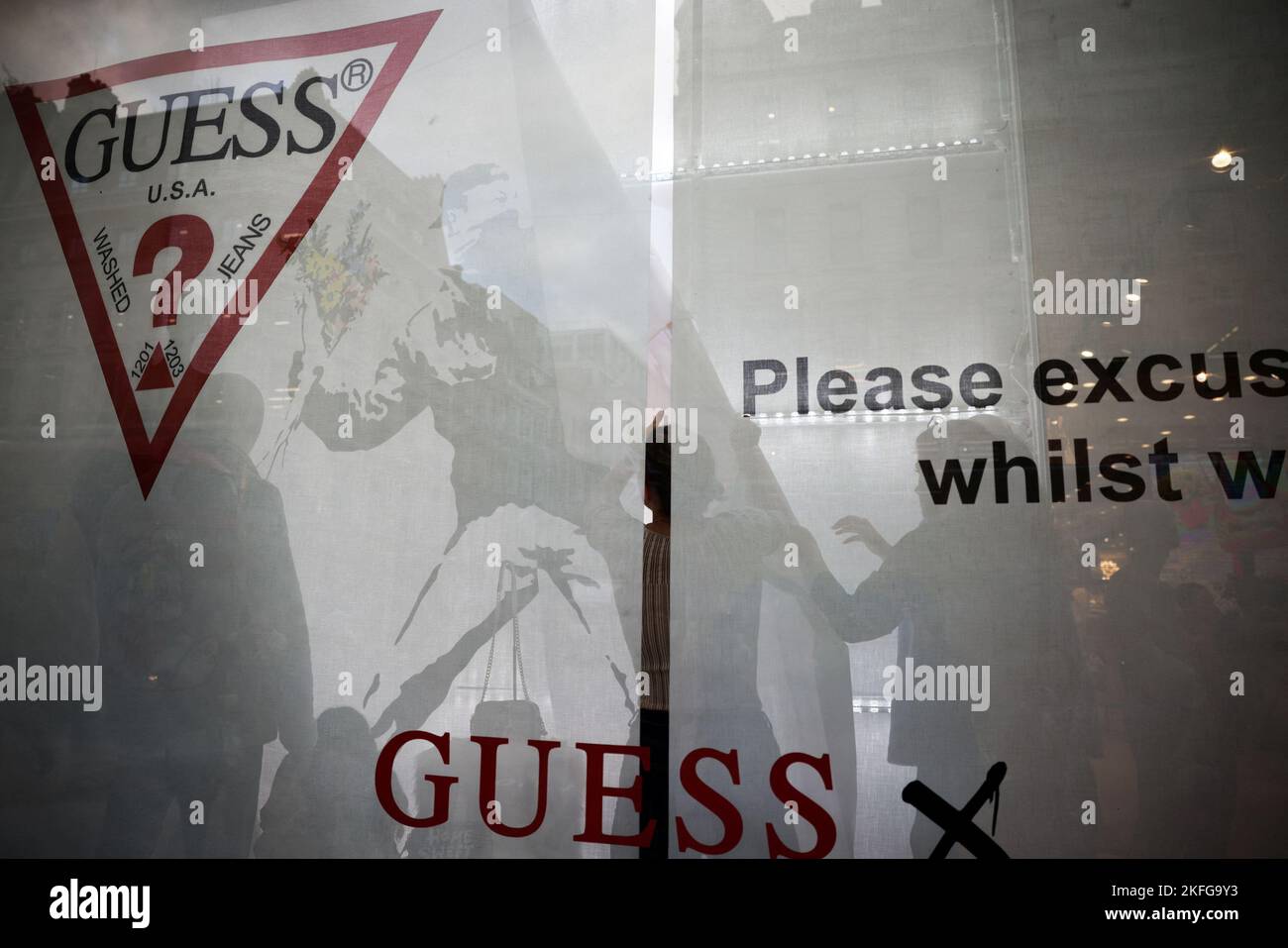 Guess banksy hi-res stock photography and images - Alamy