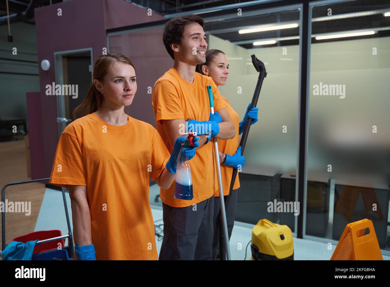 Team janitors cleaning supplies hi-res stock photography and images - Alamy