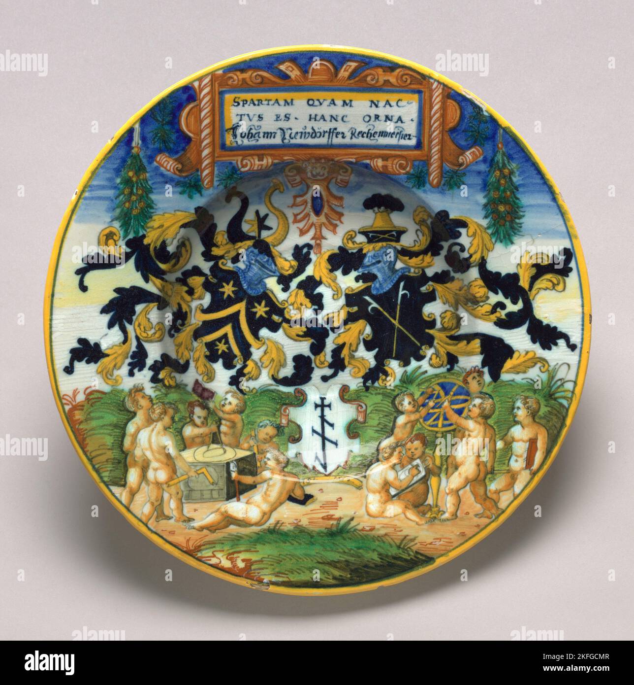 Heraldic design hi-res stock photography and images - Alamy