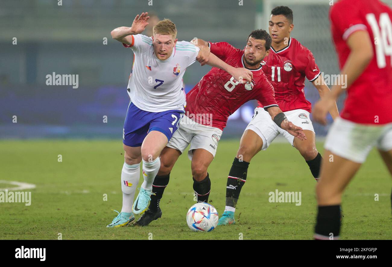 Belgium's Kevin De Bruyne and Egyptian Tarek Hamed fight for the ball ...