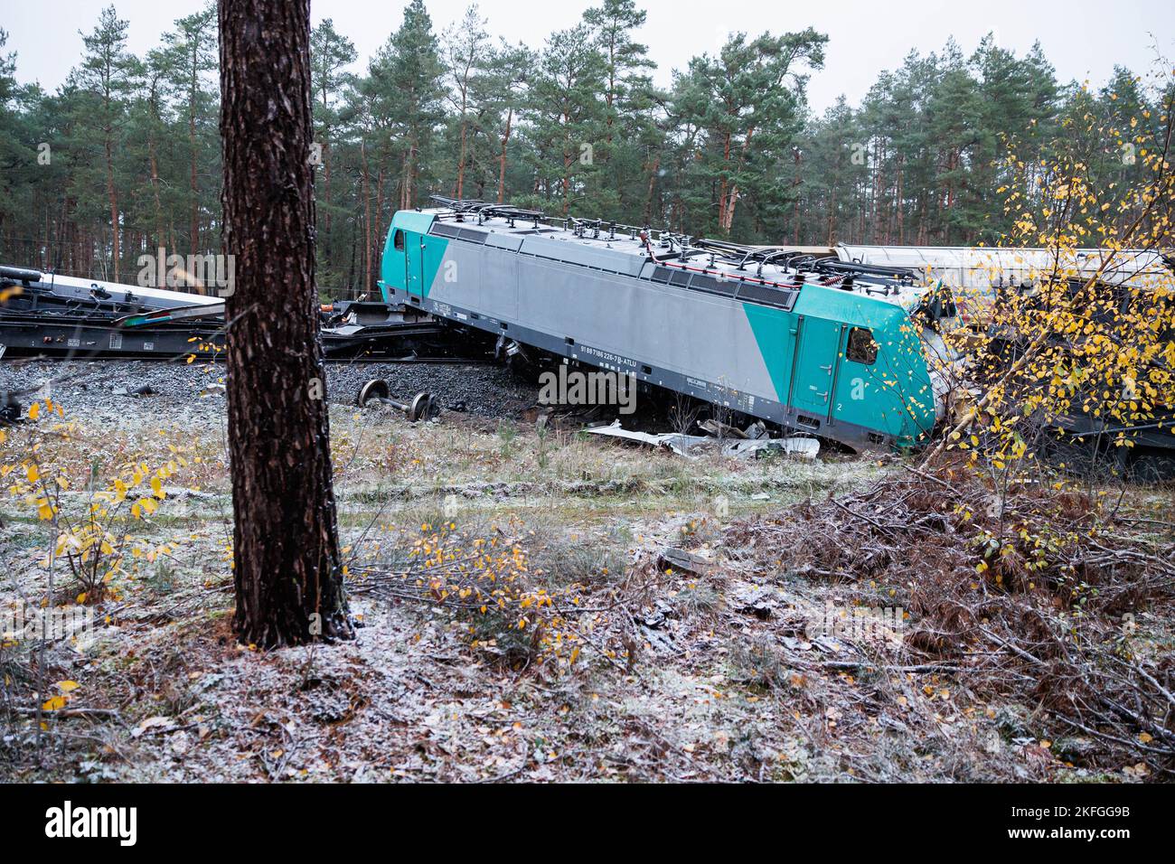 Leiferde, Germany. 18th Nov, 2022. A derailed railcar from the collided ...