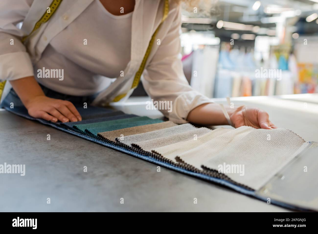 Textile samples hi-res stock photography and images - Alamy